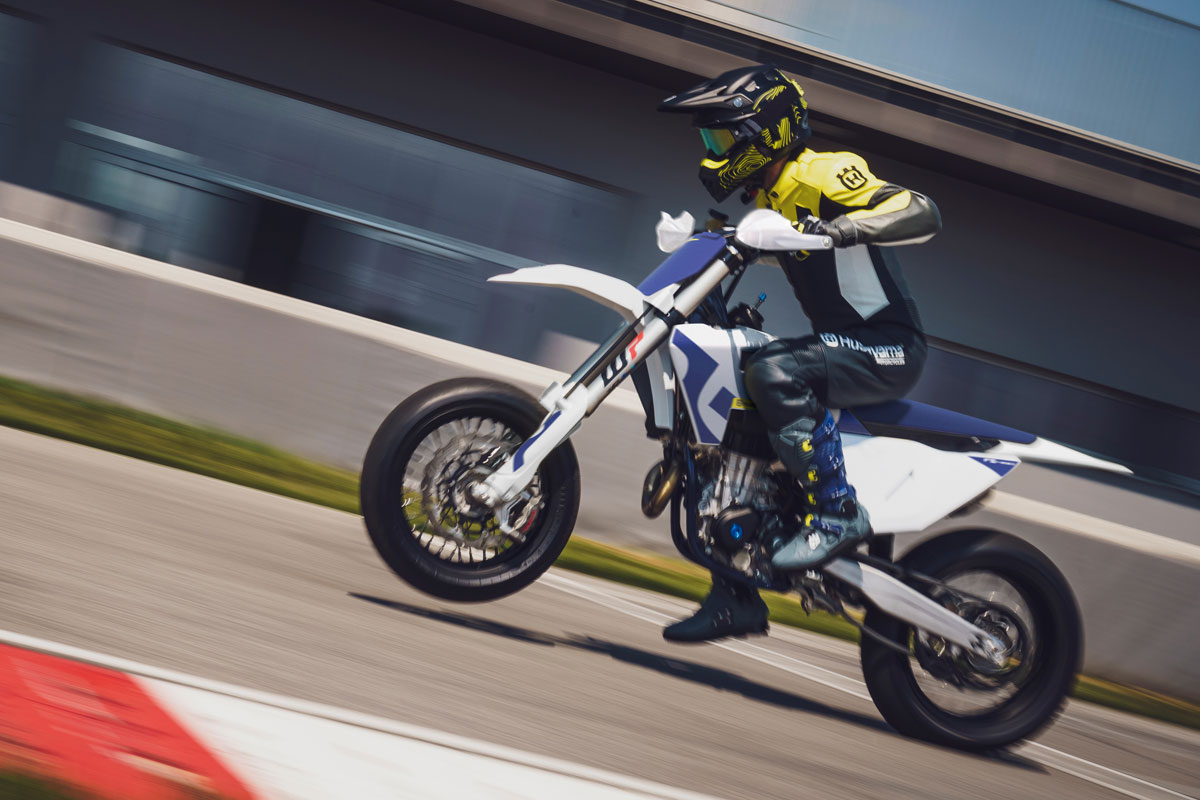 Supermotard Husqvarna FS 450 2026