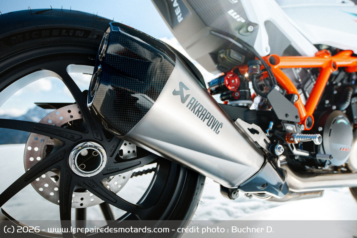 Roadster KTM 1390 Super Duke RR