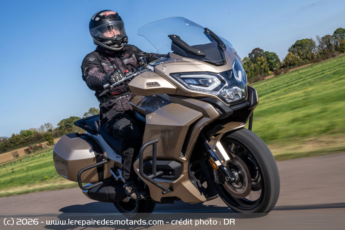 Essai moto Mash GT750