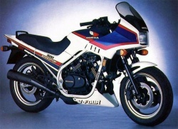 Fiche technique Honda VF 500 F2